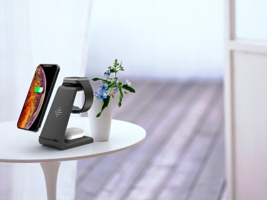 3-in-1 Stand Wireless Fast Charger - TurboTech Co
